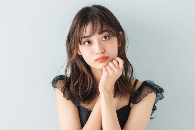 キャバ嬢のドレスの選び方や種類を解説！体型・骨格別おすすめデザインも紹介 | 体入ドットコム PLUS