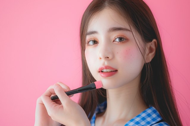 キャバ嬢のメイクのコツは？お客さんウケするメイクのやり方やNGメイクも紹介！ | 体入ドットコム PLUS