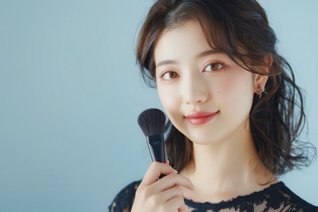 キャバ嬢のメイクのコツは？お客さんウケするメイクのやり方やNGメイクも紹介！ | 体入ドットコム PLUS